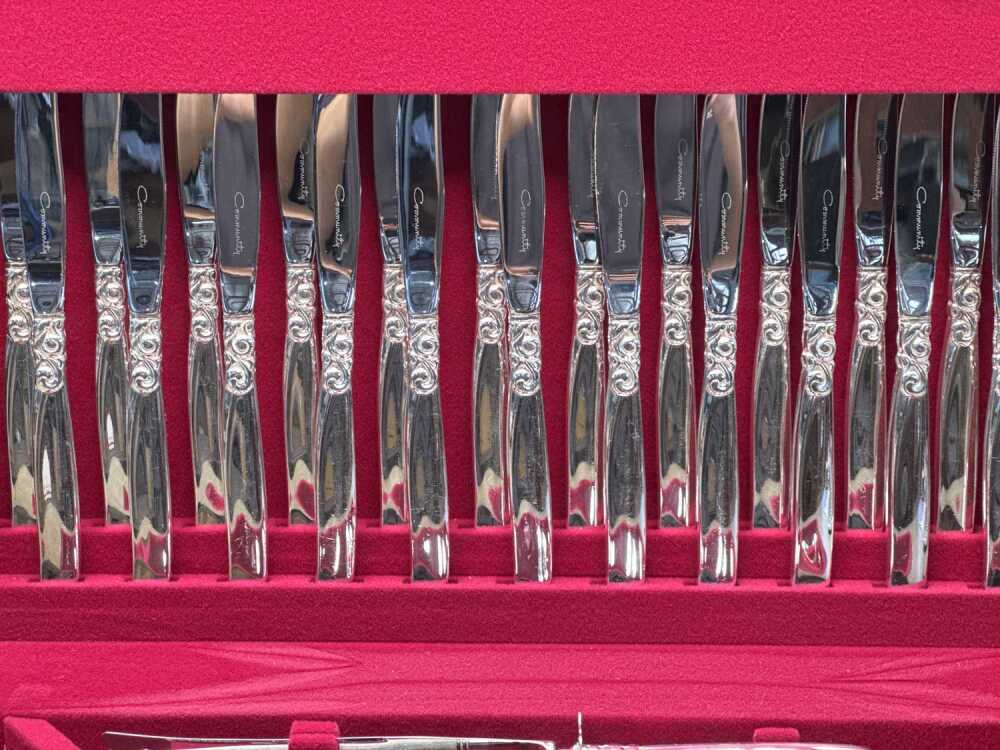 Community silverplated cutlery setting for twelve